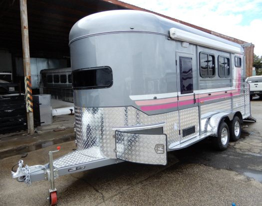 Pinnacle Horse Floats - Homepage