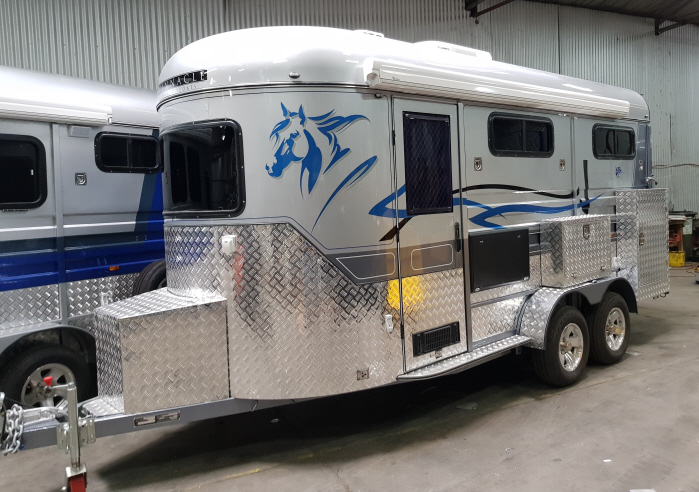 Pinnacle Horse Floats - Homepage