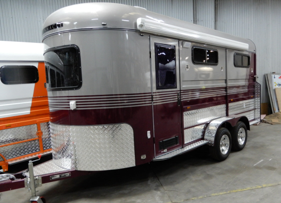 Pinnacle Horse Floats - Homepage