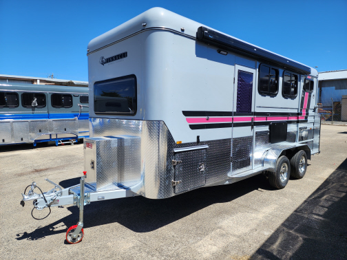 Pinnacle Horse Floats - Homepage