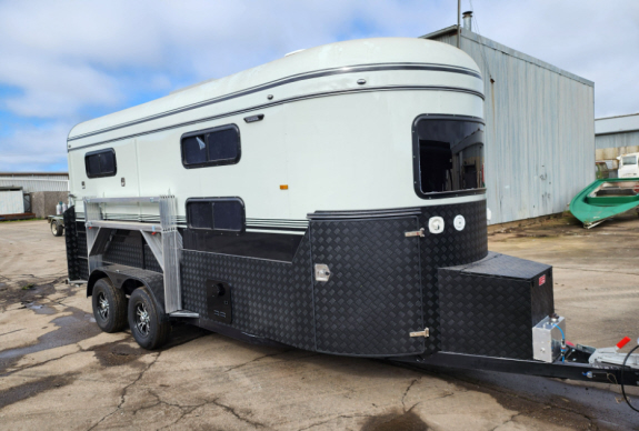 Pinnacle Horse Floats - Homepage