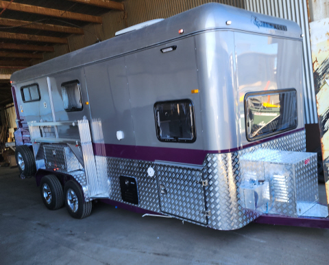 Pinnacle Horse Floats - Homepage